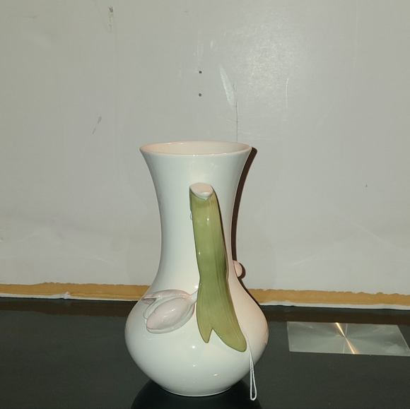 Goebel | Other | Vintage Rear Goebel W Germany Porcelain 8 Tulips Vase ...